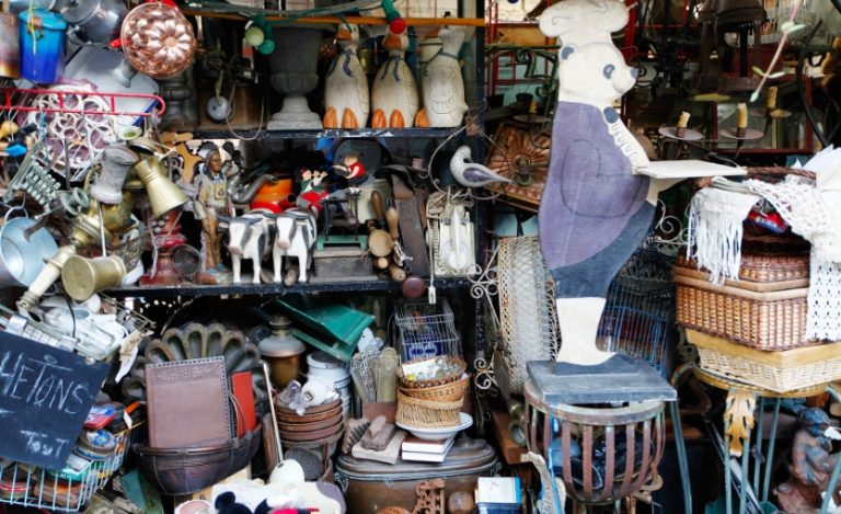 Nostaljik Bir Yolculuk: Türkiye'deki Bit Pazarları